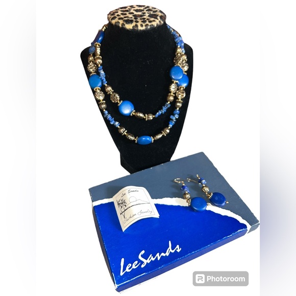Lee Sands | Jewelry | Vintage Lee Sands Hawaii Lapis And Wood Necklace ...